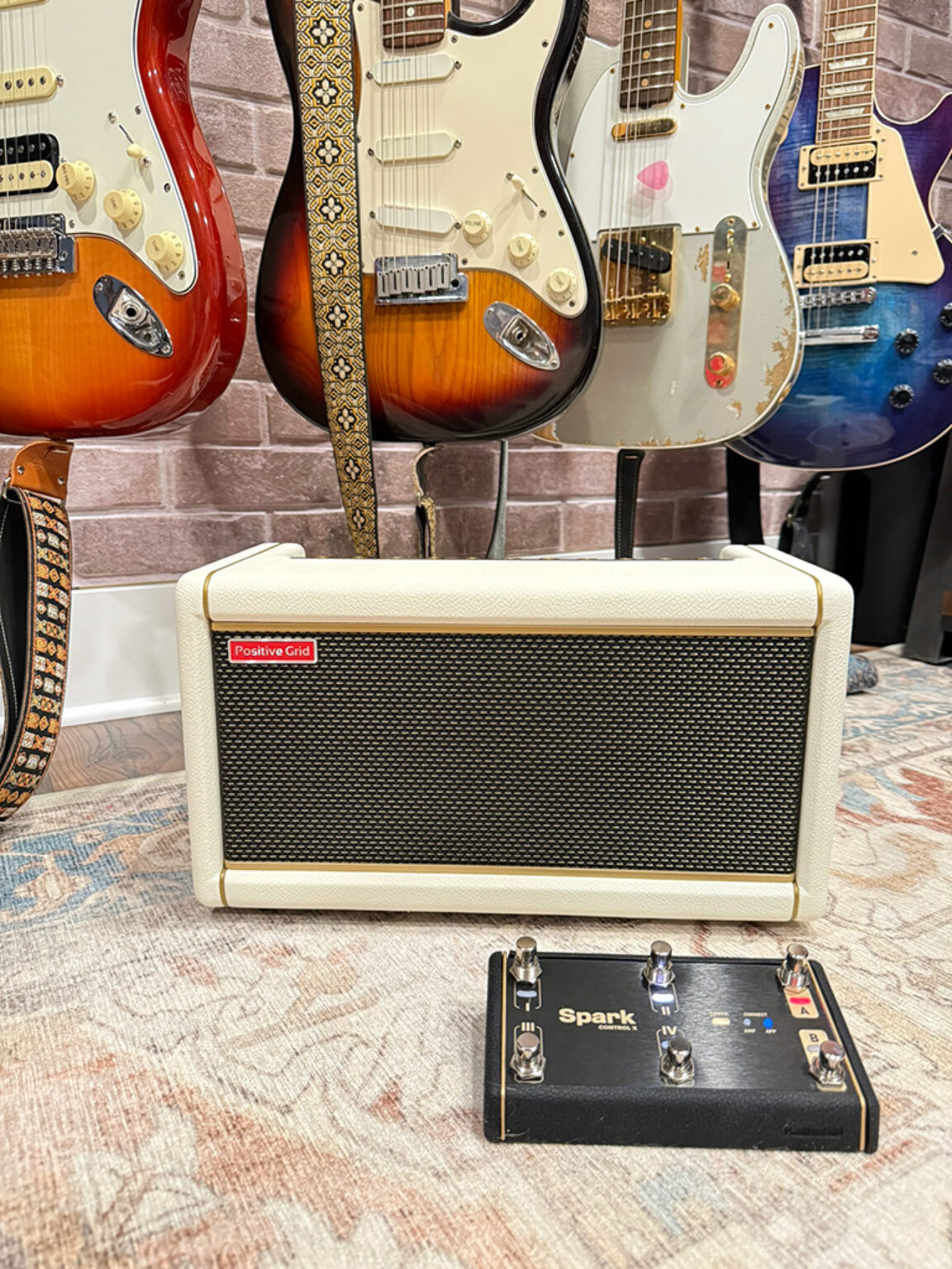 Guitar Amp Comparison: Spark 2 vs Spark 40 - Goose's Guide